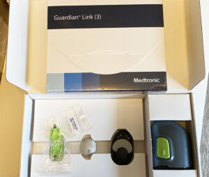 What's in the box of the Medtronic 770G upgrade? - The Naked Diabetic
